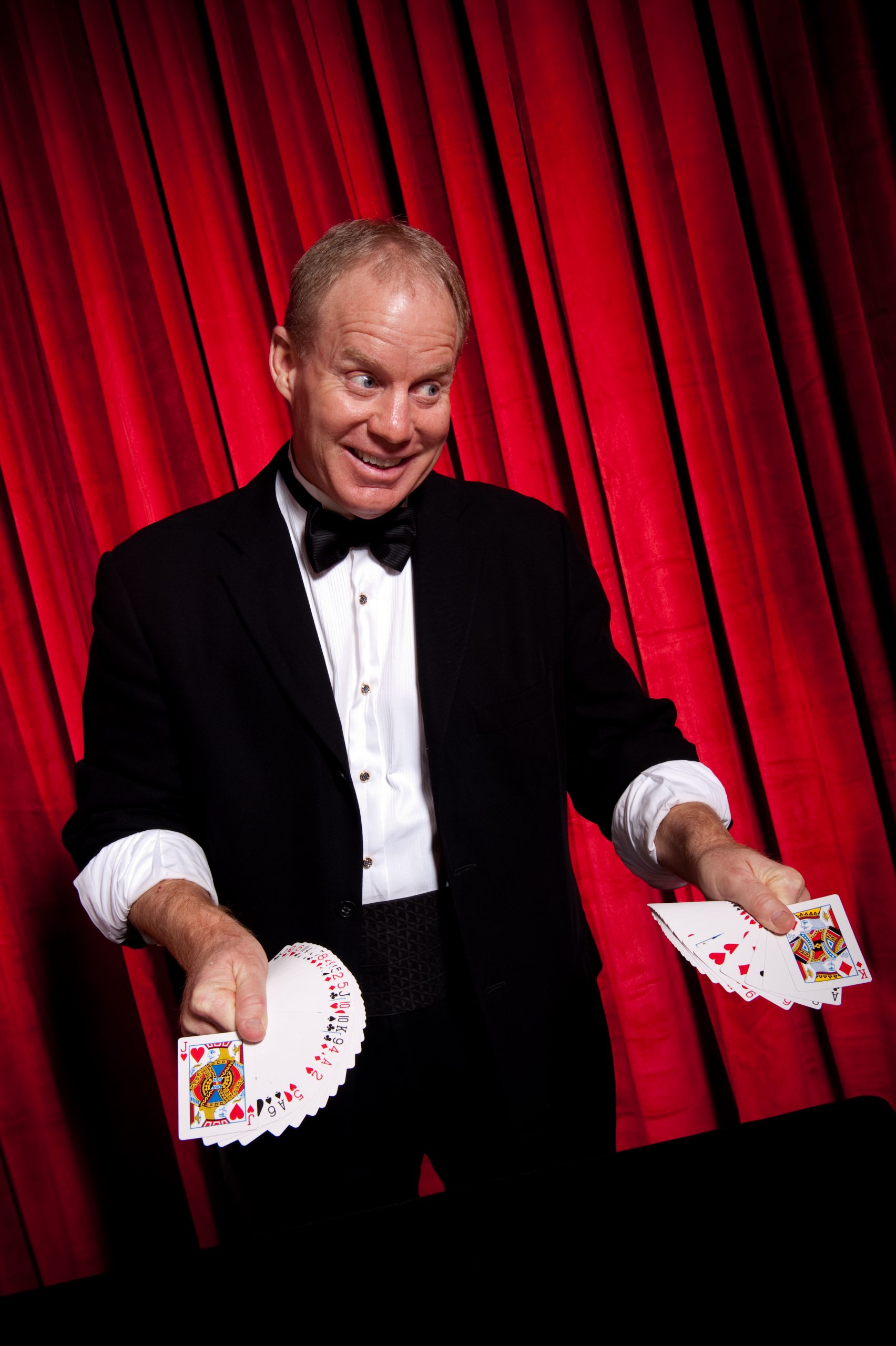 Photo Gallery - Warren & Annabelle's Magic!